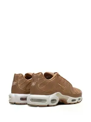 Nike Air Max Plus Sneakers