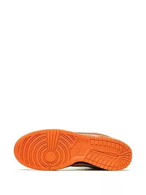 Nike X Concepts Sb Dunk Low Lobster Special Box Sneakers - Orange