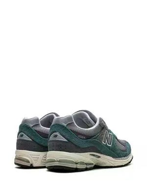 NEW BALANCE 2002r Sneakers