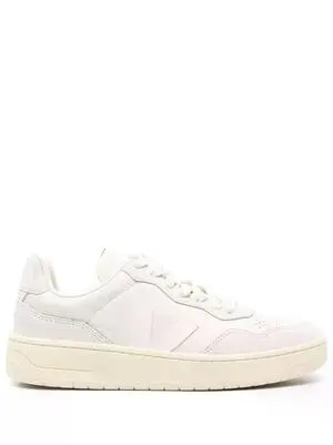 VEJA V-90 Leather Sneakers - Grey