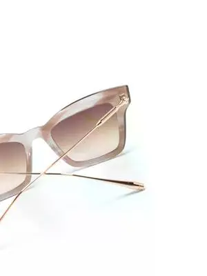 AKONI Innes Cat-eye Frame Sunglasses