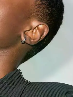 Tom Wood Classic Small Hoop Earrings
