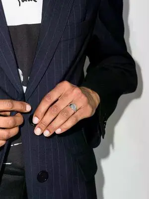 Tom Wood Mini Signet Oval Ring