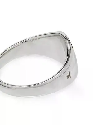Tom Wood Mini Signet Oval Ring