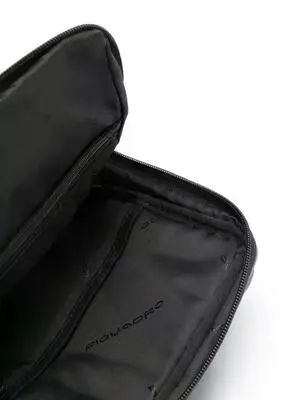PIQUADRO Akron Leather Messenger Bag - Black
