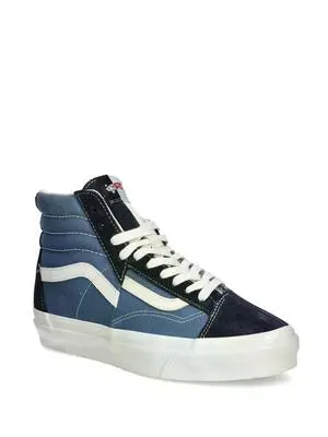 VANS Clash The Wall Trainers