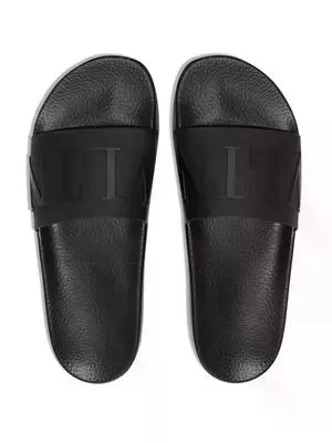 Valentino Garavani Embossed Logo Flip-flops