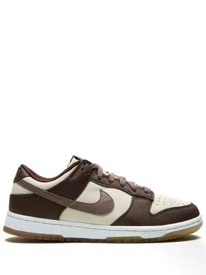 Nike Dunk Low Sneakers - Brown