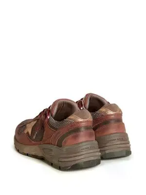 GOLDEN GOOSE Dad-star Sneakers - Brown