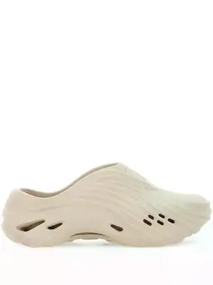 CROCS Echo Wave Sandals