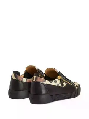 GIUSEPPE ZANOTTI Low-top Sneakers - Black