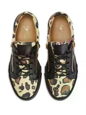 GIUSEPPE ZANOTTI Low-top Sneakers - Black