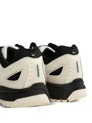 Nike Pegasus 2005 Sneakers - Neutrals