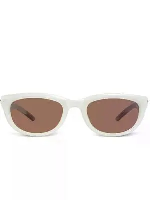 GENTLE MONSTER Monochrome Cat-eye Sunglasses