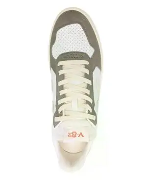 VEJA V-82 Sneakers