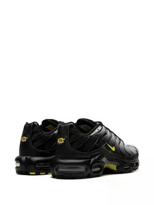 Nike Air Max Plus Sneakers - Black