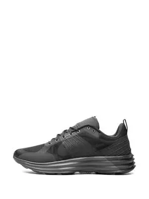 Nike Lunar Roam Sneakers