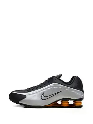 Nike Shox R4 Sneakers - Silver