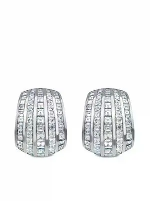 PRAGNELL 18kt White Gold Manhattan Classic Diamond Huggie Earrings - Silver