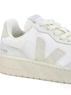 VEJA V-90 Trainers
