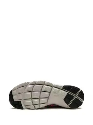Nike Footscape Desert Chukka Sneakers