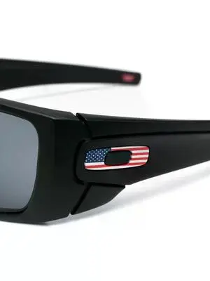 Oakley Logo-plaque Sunglasses