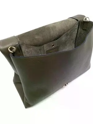 Victoria Beckham Jumbo Chain Leather Pouch