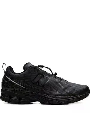 NEW BALANCE 1906r Sneakers