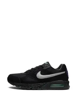 Nike Air Max Ivo Sneakers - Black