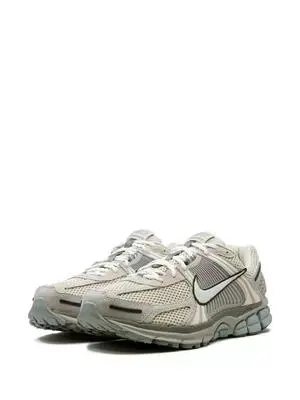 Nike Zoom Vomero 5 Sneakers - Grey