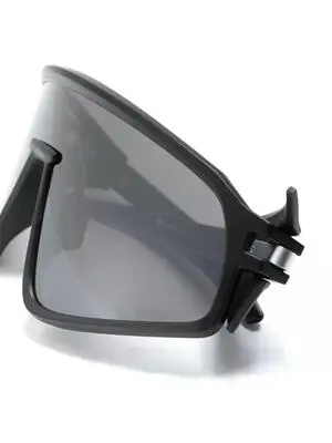 Oakley Latch™ Panel Navigator-frame Sunglasses - Black