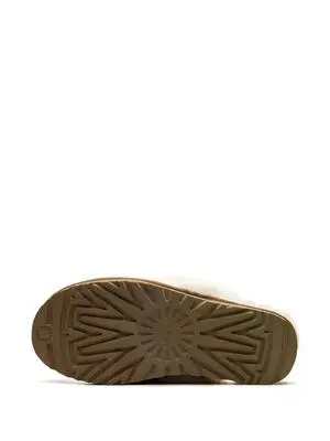 UGG Cozy Slip-on Slippers - Cream