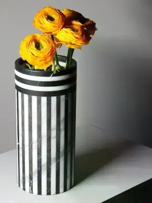 EDITIONS MILANO Bloom Marble Vase