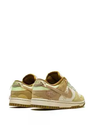 Nike Dunk Low On The Bright Side Sneakers - Yellow