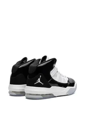 JORDAN Max Aura Sneakers