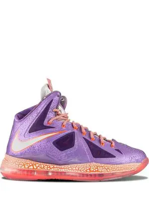 Nike Lebron Extraterrestrial Sneakers