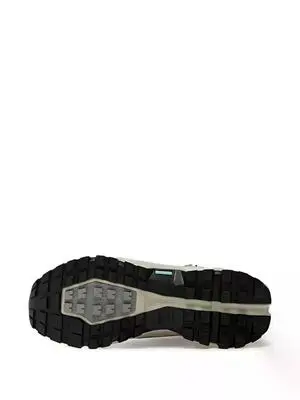 On Cloudrock Mid Wp Hiking Sneakers
