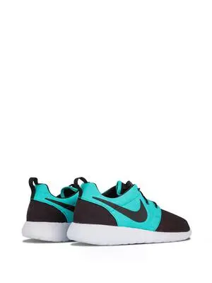 Nike Roshe Run Low-top Sneakers - Black