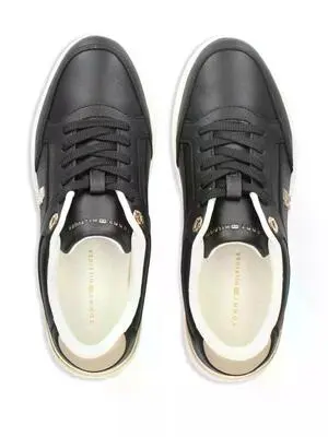 Tommy Hilfiger Logo Sneakers