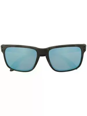 Oakley Mirrored Lens Sunglasses Blue