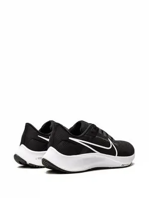 Nike Air Zoom Pegasus 38 Sneakers