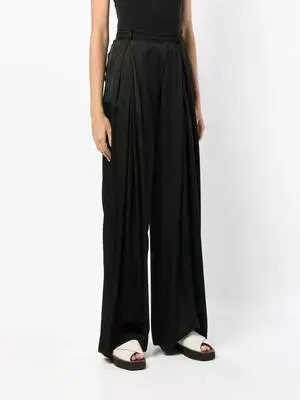 Goen.j Wide-leg Pleated Trousers - Black