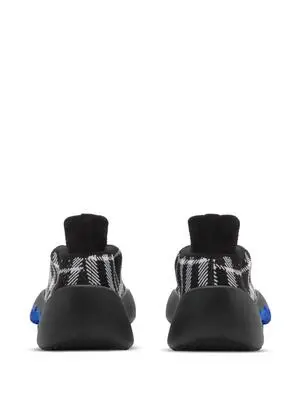 Burberry Neptune Sneakers - Black