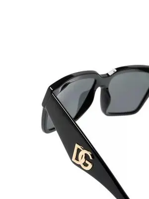 Dolce & Gabbana Rectangle-frame Tinted Sunglasses