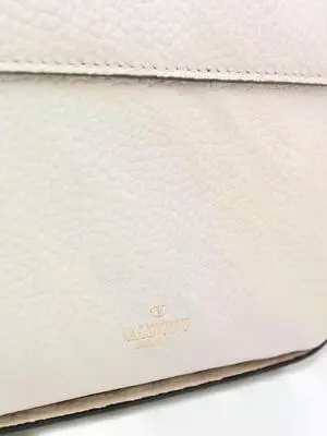 Valentino Garavani Rockstud Grainy Calfskin Leather Bag - Neutrals