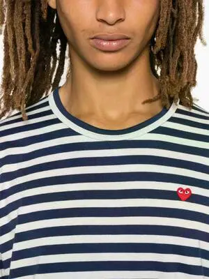 Play Comme Des Garcon Heart-patch T-shirt