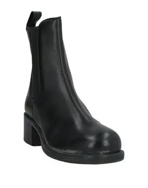 Moma Calfskin Chelsea Boots - Black