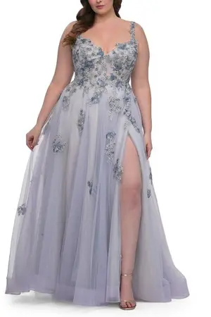 La Femme A-line Gown With Lace Applique And Slit - Lavender