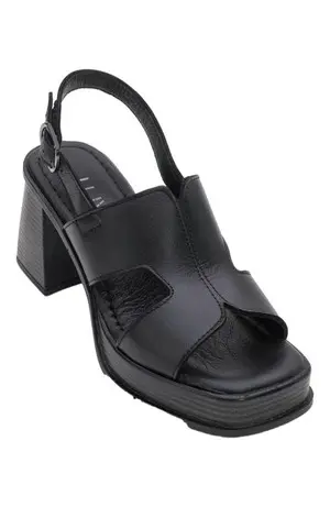 FOREVER & ALWAYS SHOES Zennia Leather Platform Sandal - Black Leather