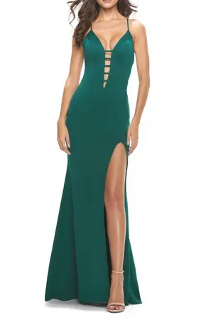 La Femme Fitted Matte Jersey Gown With Deep V-neckline - Emerald